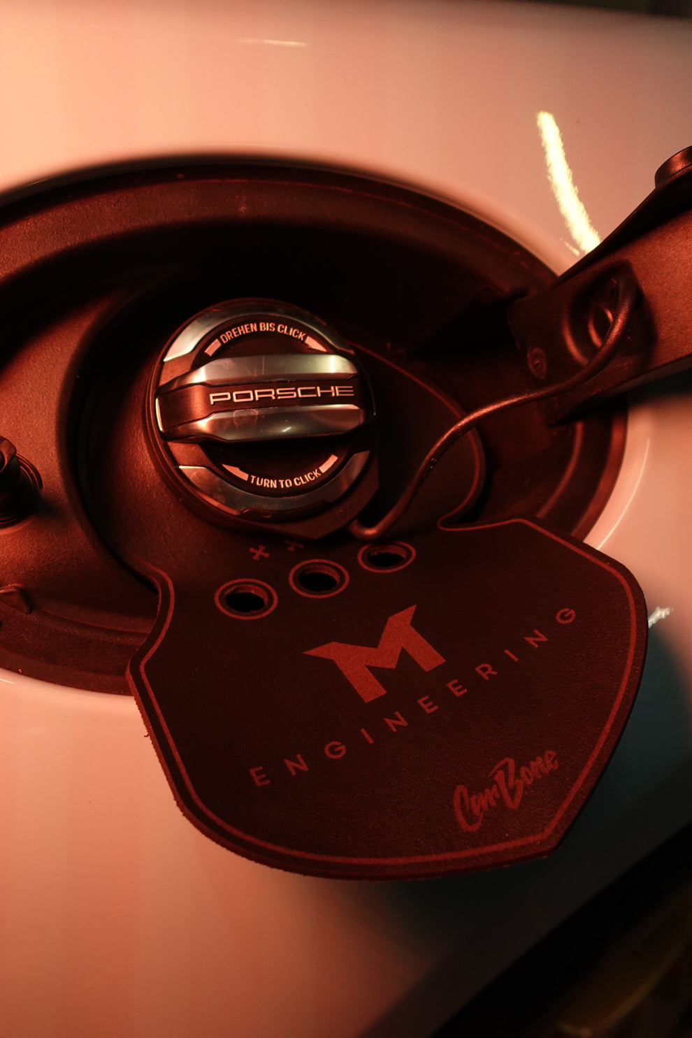 9x2 Leather Fuel Bib (Gas Flap) – M-Engineering